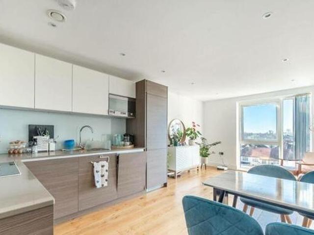 Grove Park, Colindale, 1 Bedroom Flat