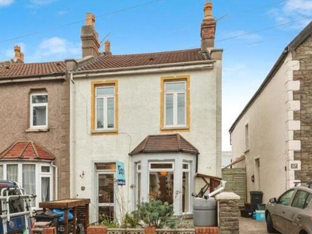 Grove Park Terrace, Bristol, 2 Bedroom End