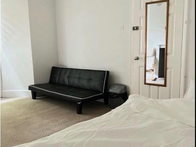 Grove Park Terrace, London W4, 1 bed terraced house to rent, £1,600 pcm | PrimeLocation