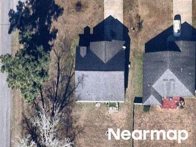 Grove Pointe Dr