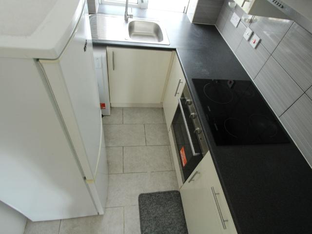 Grove Road, Mitcham CR4, 1 bed flat to rent, £1,500 pcm | PrimeLocation