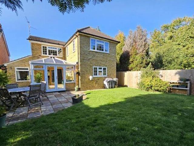 Grove Road, Church Crookham, 4 Bedroom Detached