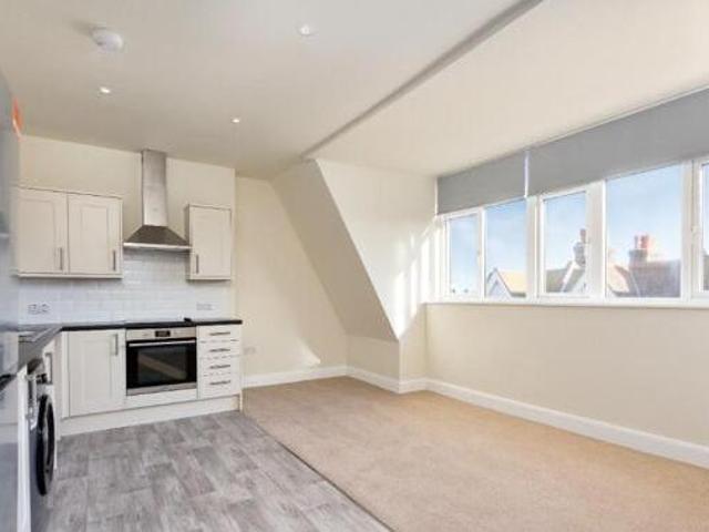 Grove Road, Eastbourne, 1 Bedroom Flat
