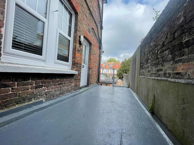 Grove Road, Eastbourne BN21, 1 bed flat to rent, £920 pcm | PrimeLocation