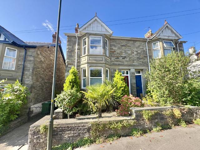 Grove Road, Lydney, Gloucestershire. 4 bed semi detached house to rent £1,575 pcm £363 pw