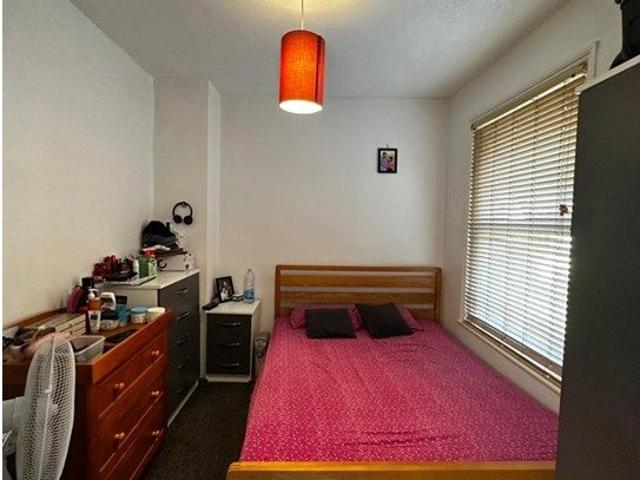 Grove Road, Rochester ME2, 1 bed maisonette to rent, £900 pcm | PrimeLocation