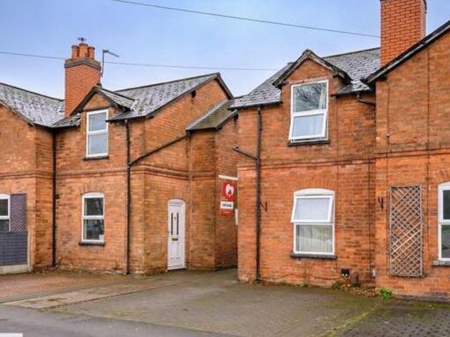 Grove Road, Solihull, 2 Bedroom End