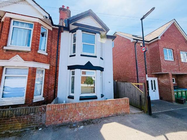 Grove Road, Southampton, Shirley SO15, 3 bed semi detached house to rent, £1,595 pcm | PrimeLocation