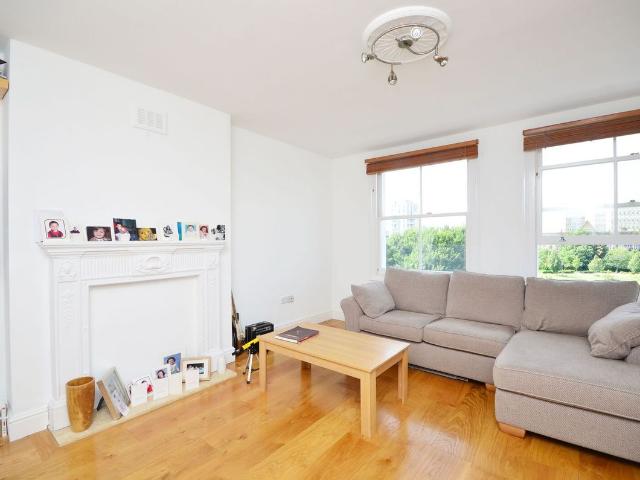 Grove Road, Victoria Park, London E3, 2 bed flat to rent, £2,300 pcm | PrimeLocation