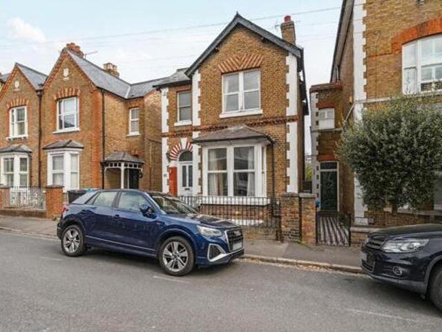 Grove Road, Windsor, 3 Bedroom Detached