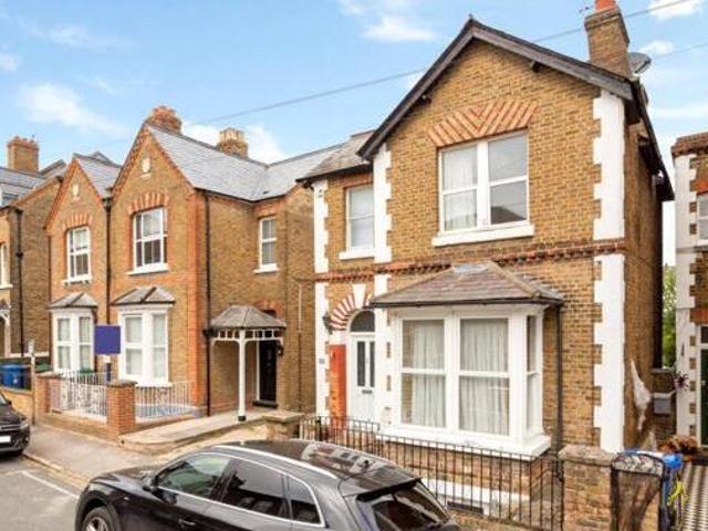 Grove Road, Windsor, 3 Bedroom Semi detached