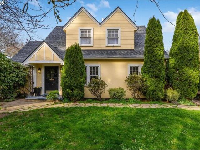 Grove St, West Linn, Home For Sale