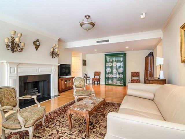 Grove St Apt,wellesley, Condo For Sale