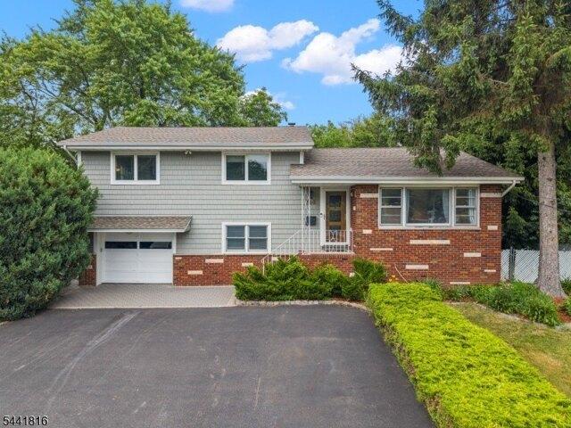 Grove St, Clifton, Home For Sale