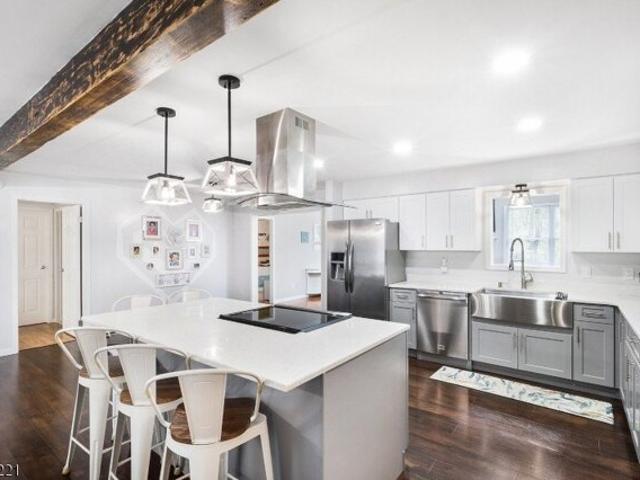 Grove St, Hampton, Home For Sale