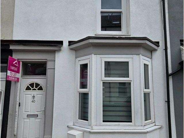 Grove St, Stockton On Tees TS18, 4 bed terraced house to rent, £910 pcm | PrimeLocation