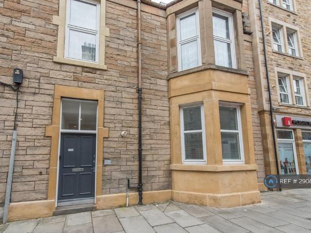 Grove Street, Edinburgh, EH3 3 bed flat to rent £3,000 pcm £692 pw