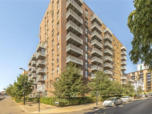 Grove Street, London, SE8 2 bed apartment to rent £2,600 pcm £600 pw