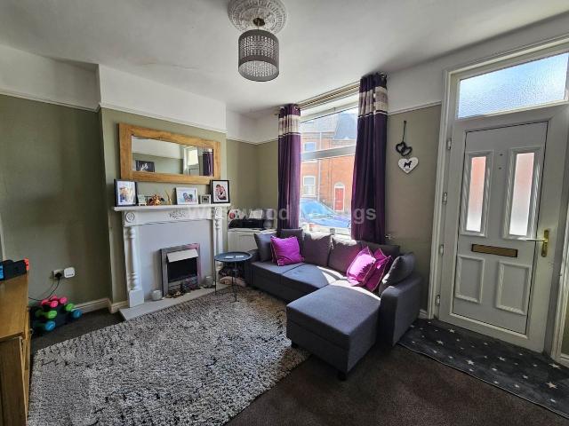 Grove Street, Leek ST13, 2 bed terraced house to rent, £685 pcm | PrimeLocation