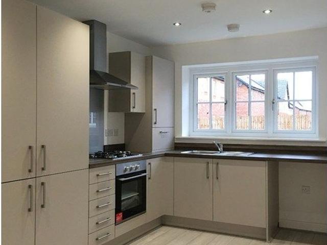 Grove Street, Widnes WA8, 3 bed semi detached house to rent, £1,095 pcm | PrimeLocation