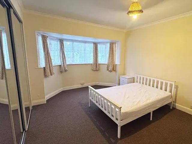 Groveland Avenue, London, SW16 3BB, United Kingdom | Room for rent #138315274 | Rentberry