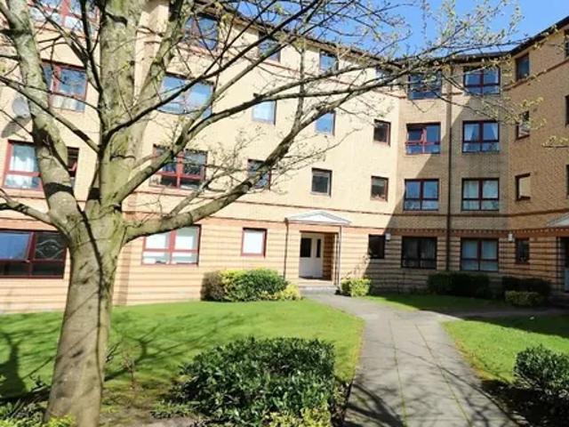 Grovepark Gardens, Glasgow, G20 7QE, United Kingdom | 2 bed apartment for rent #168136374 | Rentberry