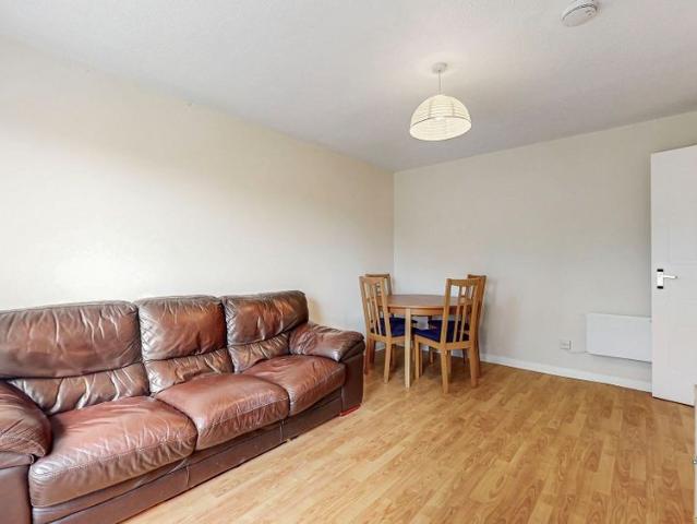 Grovepark Street, Woodside, Glasgow, G20 7NZ