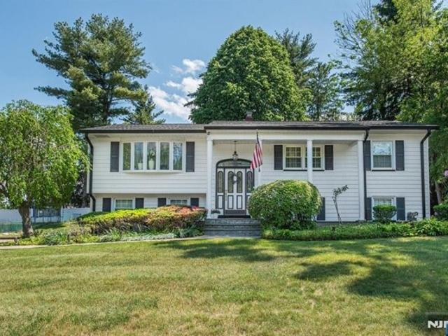 Grover Dr, Wayne, Home For Sale