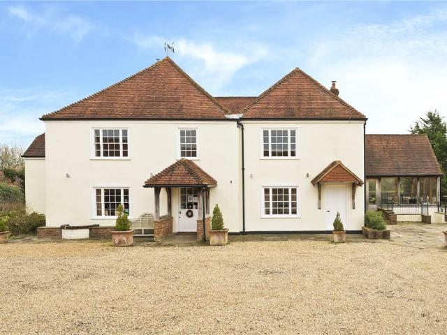 Groomes Farm, Frith End, Bordon. 6 bed detached house to rent £8,000 pcm £1,846 pw