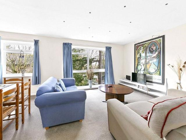 Grosvenor Court, Fairfax Road, Teddington, TW11