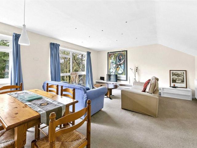 Grosvenor Court, Fairfax Road, Teddington, TW11