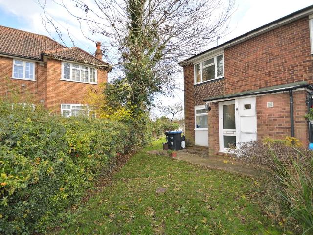 Grosvenor Court, Southgate N14, 2 bed maisonette to rent, £1,600 pcm | PrimeLocation