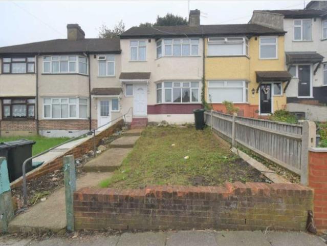 Grosvenor Crescent, Dartford DA1, 3 bed terraced house to rent, £1,800 pcm | PrimeLocation