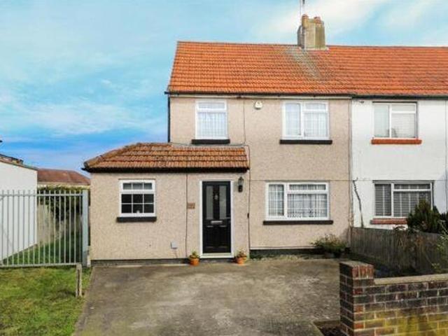 Grosvenor Crescent, Hillingdon, 3 Bedroom End