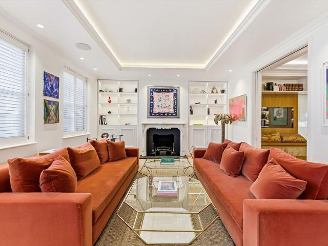 Grosvenor Crescent Mews, Belgravia, London SW1X, 2 bed terraced house to rent, £10,000 pcm | PrimeLocation