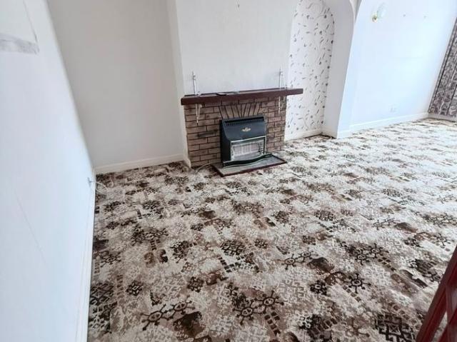 Grosvenor Drive, Hornchurch RM11, Room to rent, £950 pcm | PrimeLocation