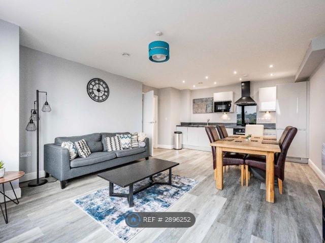 Grosvenor House, Norwich NR1, 2 bed flat to rent, £1,600 pcm | PrimeLocation