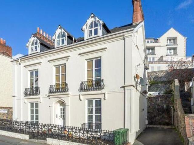 Grosvenor House, Victoria Road, 5 Bedroom Apartment