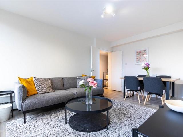 Grosvenor Hill Court, Mayfair, W1K 3 bed apartment to rent £5,633 pcm £1,300 pw