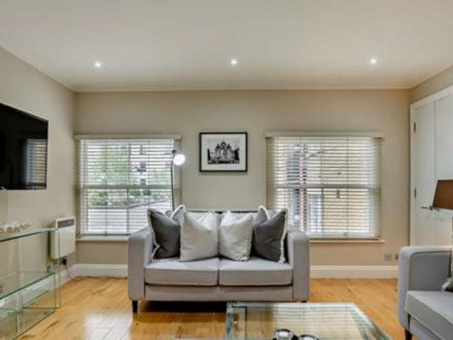 Grosvenor Hill, London, 1 Bedroom Apartment