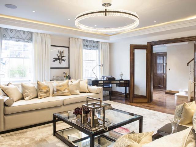 Grosvenor Hill, London, W1K 2 bed maisonette to rent £18,200 pcm £4,200 pw