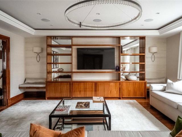 Grosvenor Hill, Mayfair W1K 2 bed apartment to rent £18,200 pcm £4,200 pw