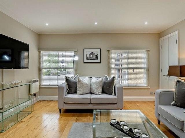 Grosvenor Hill, Mayfair, W1K 3QA, London