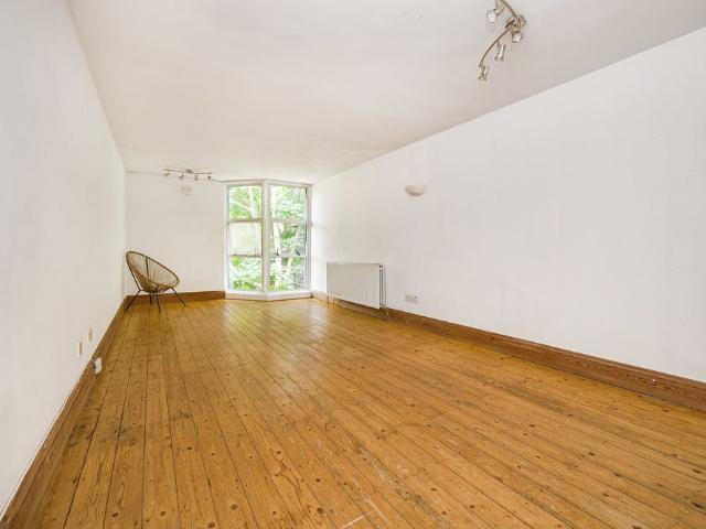 Grosvenor Lodge, Wellesley Road, Chiswick, W4