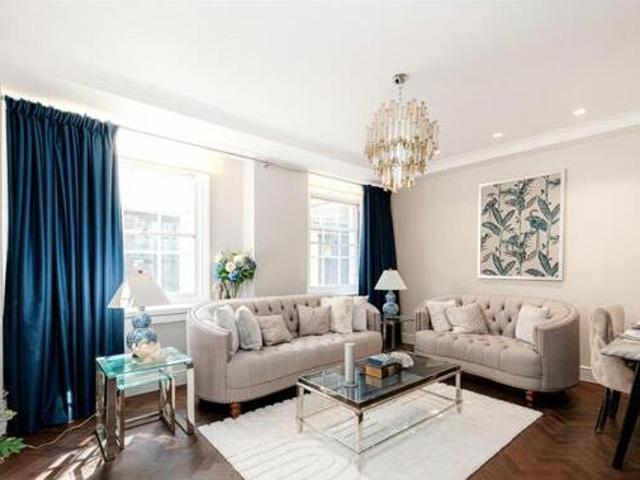 Grosvenor Square, Mayfair, 2 Bedroom Apartment