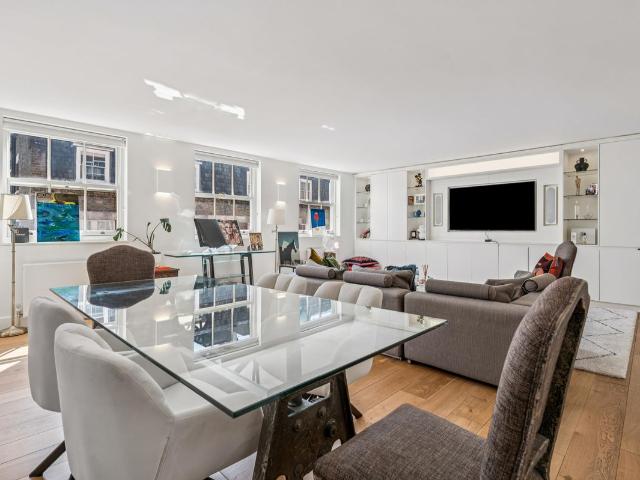 Grosvenor Square, Mayfair, London W1K, 2 bed flat to rent, £8,667 pcm | PrimeLocation