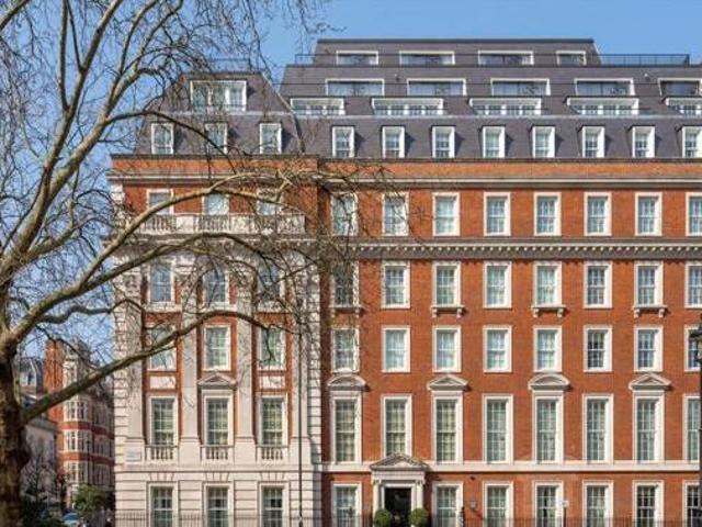Grosvenor Square, London, 2 Bedroom Flat