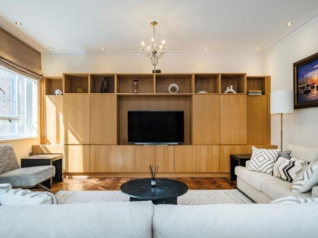 Grosvenor Square, W1K, London