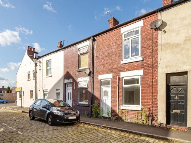 Grosvenor Street, Hazel Grove, Stockport, Greater Manchester SK7, 2 bed terraced house to rent, £1,100 pcm | PrimeLocation