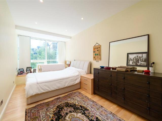 Grosvenor Road, The Panoramic. 1 bed flat to rent £4,000 pcm £923 pw